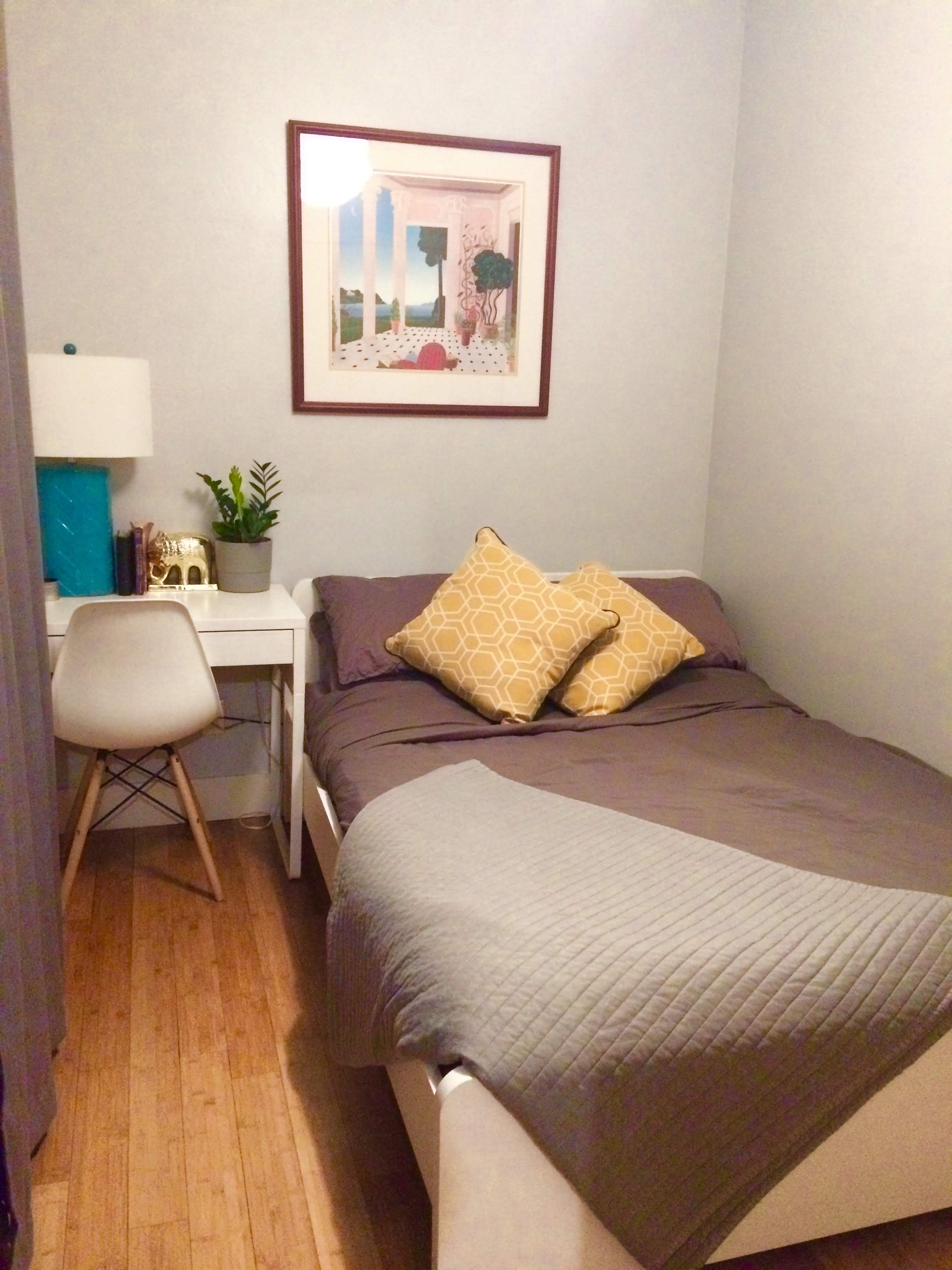 Tiny Travel Chick Indoor Things To Do In Sacramento Container Home Bedroom Tiny Travel Chick tiny-travel-chick-indoor-things-to-do-in-sacramento-container-home-bedroom-tiny-travel-chick
